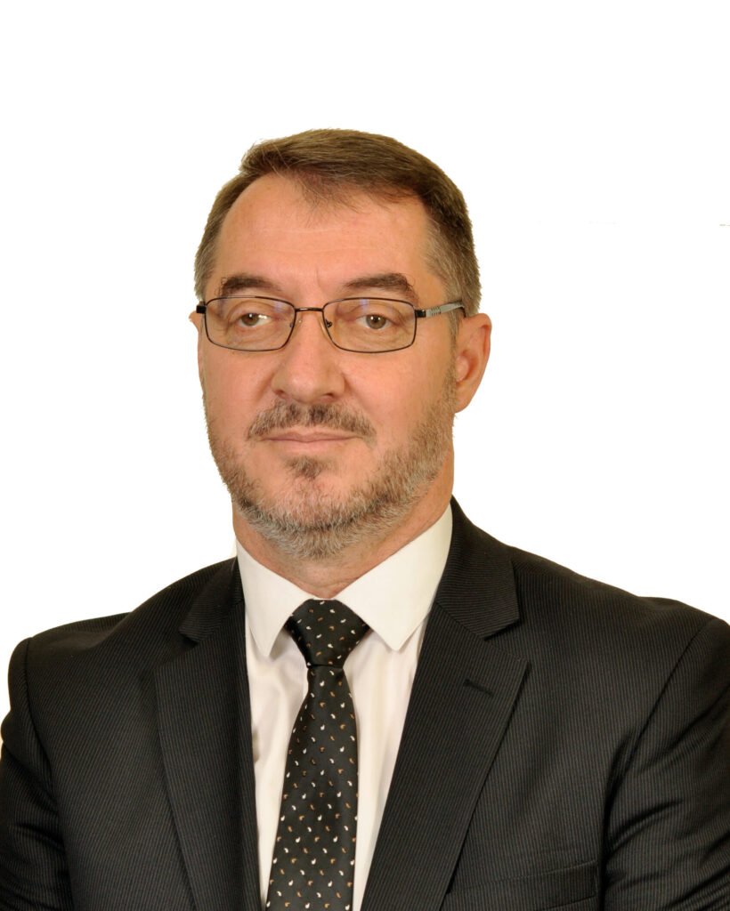 Prodekani – Fakulteti i Studimeve Islame